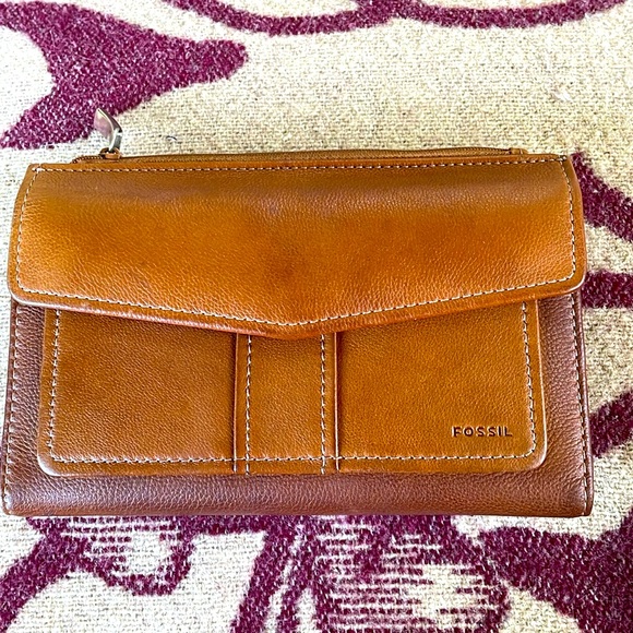 Fossil | Bags | Fossil Leather Large Checkbook Wallet In Cognac Tonal ...